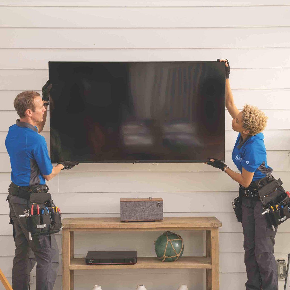 Outdoor TV Mounting & Installation 56" or Larger – OnTech